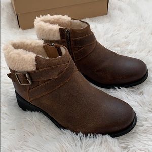 UGG | Shoes | New Authentic Ugg Benson Boots | Poshmark
